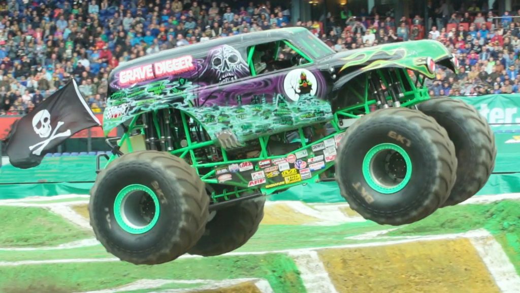 Is Grave Digger the 1st Monster Truck? - USAMotorJobs